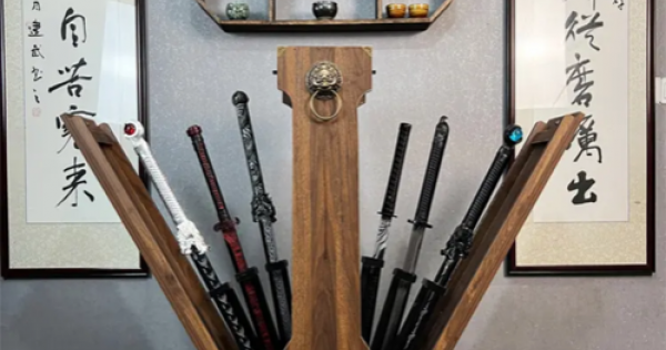 Sword box /Automatic bounce off